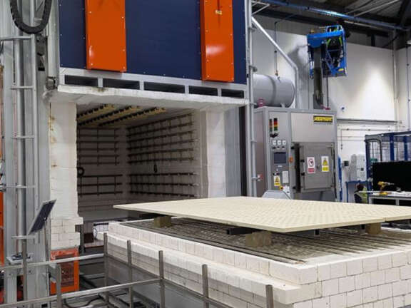Extra-wide Electric Furnace - Advanced Sintering Technology | AMRICC